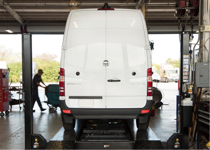 Collision and Repair | Parts and Services | Freightliner Sprinter